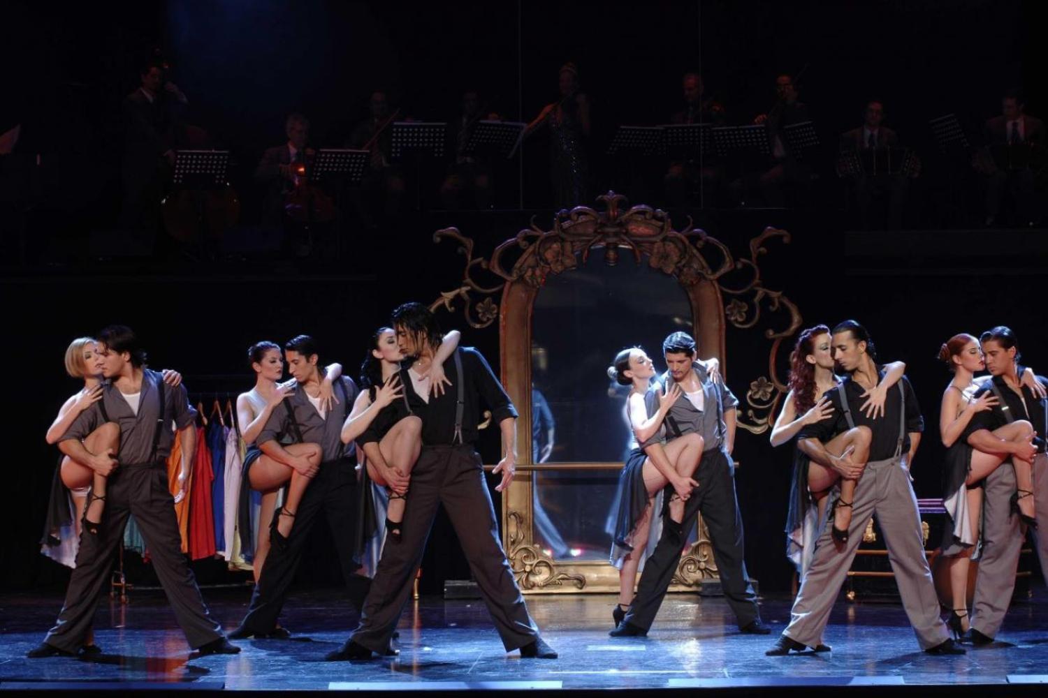 Tango Dinner Show VIP in Tango Porteño, with Transfers | Gray Line