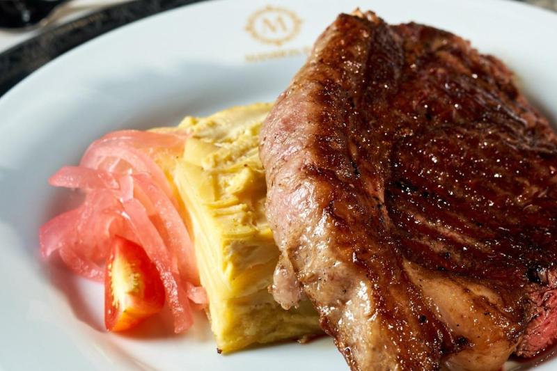 Premium Dinner Show at Mansion Tango | Gray Line