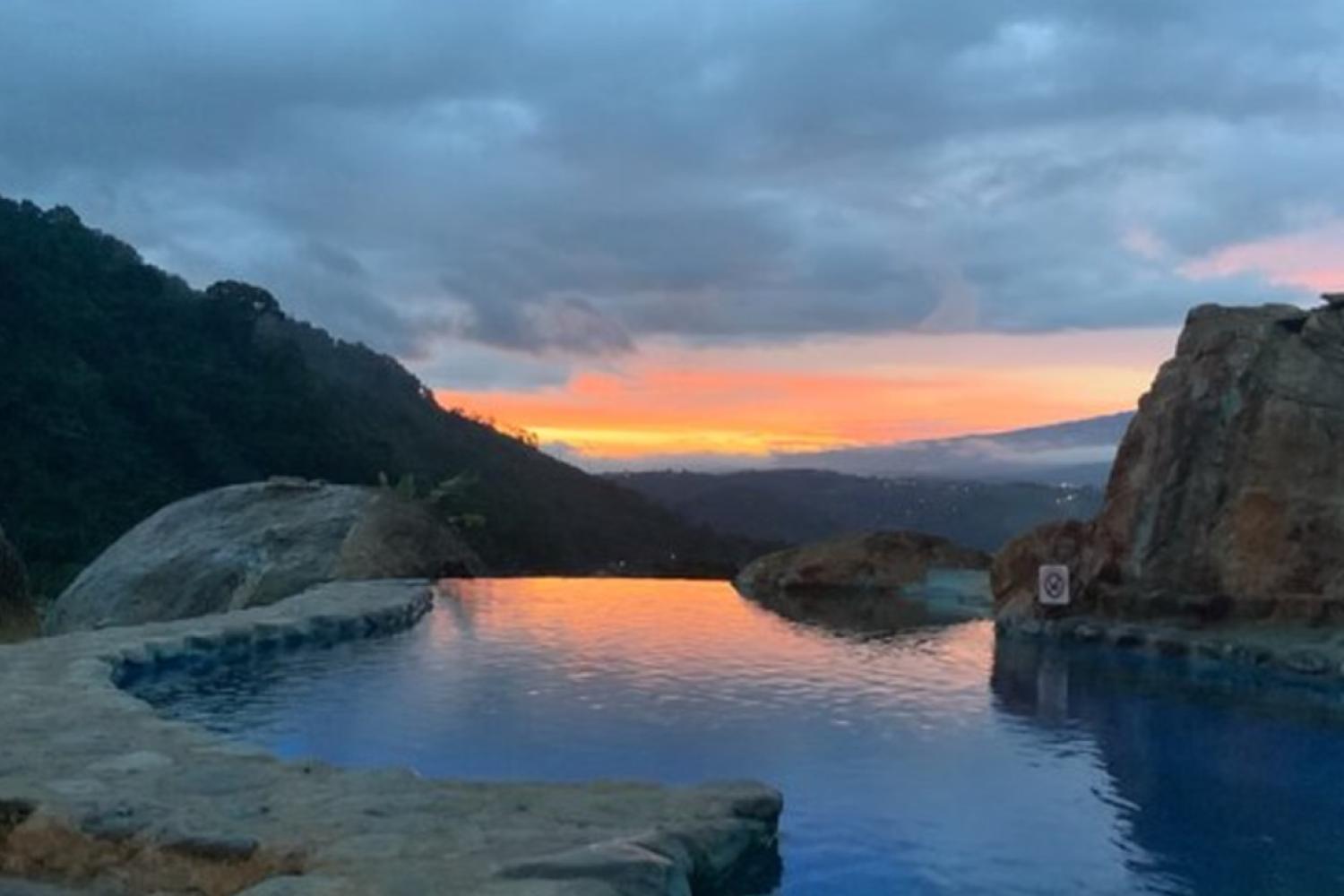 Irazu Volcano and Hacienda Orosi Hot Springs from San José | Gray Line