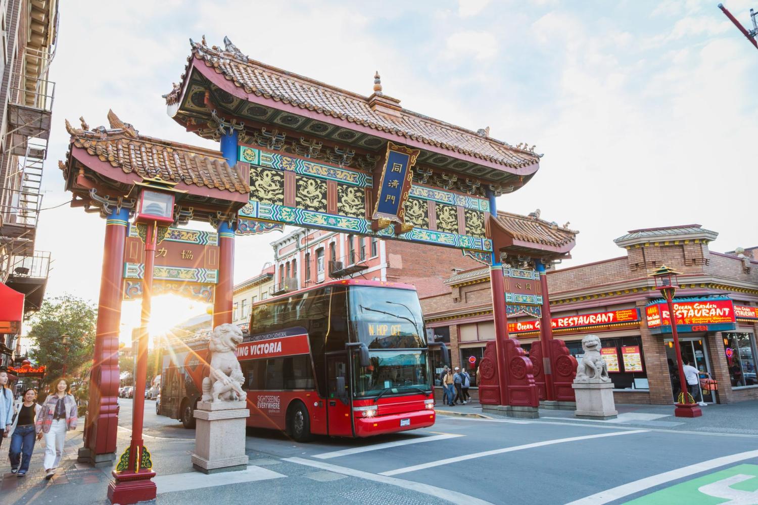 Evening CitySights Hop-on Hop-Off Tour | Gray Line