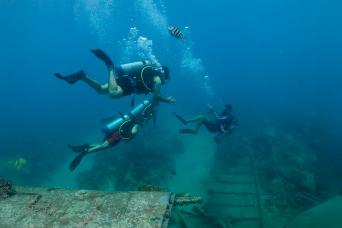 3-Dive Package incl. equipment – ScubaCaribe