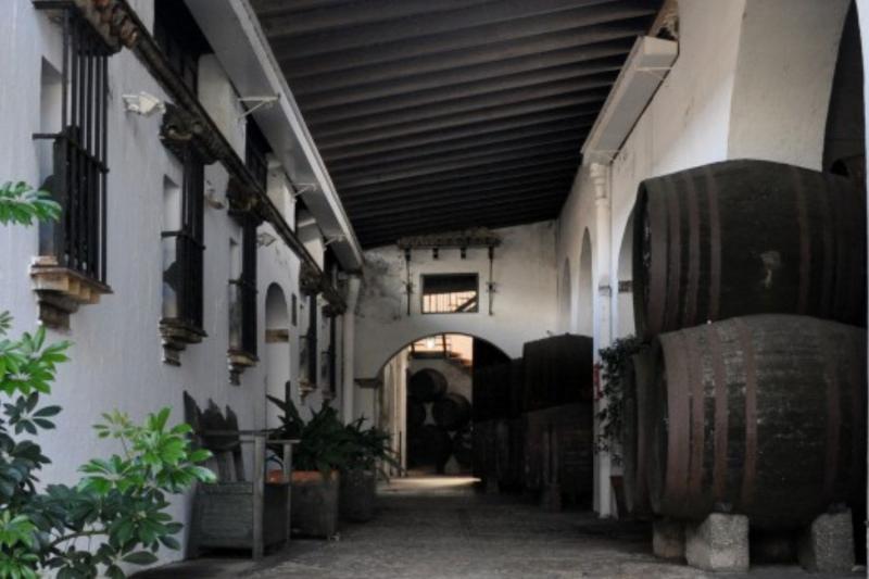 Visita Bodegas Barbadillo en Sanlúcar de Barrameda - Sanlúcar de ...